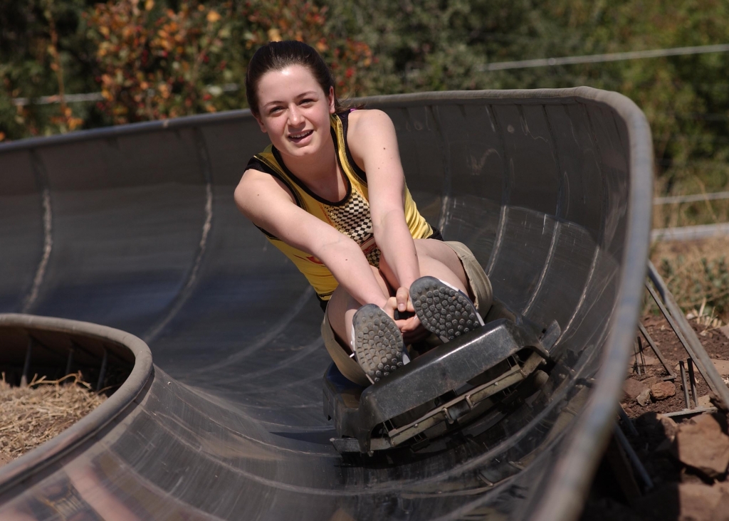 Rodelbahn – Trineo – Tobogán en parque Mahuida